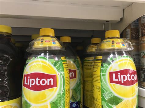 Акция Lipton: «Получай браслеты с каждой бутылкой»