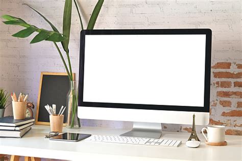 세련 된 작업 영역에 이랑 현대 빈 화면이 데스크톱 컴퓨터 0명에 대한 스톡 사진 및 기타 이미지 0명 고풍스런 공란