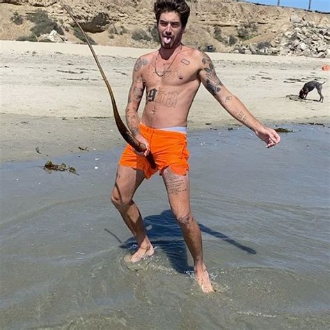 Chris Damned Sexy Feet Photo 42