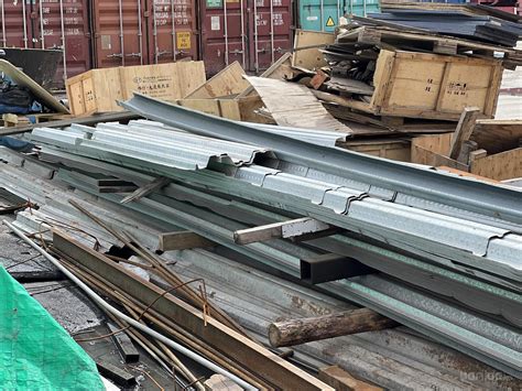 Давхар дундын төмөр