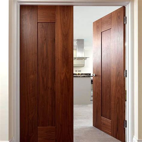أحدث اشكال ابواب خشب داخلية بالصور