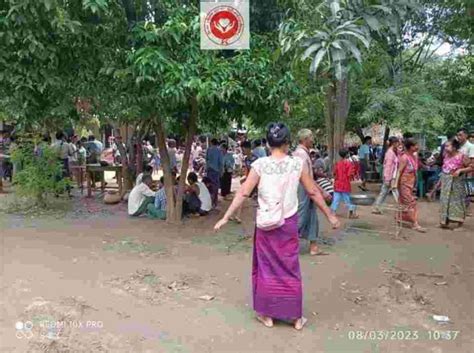 ရွှေဘိုမြို့နယ်ရှိ စစ်ဘေးရှောင် ပြည်သူများကို အစားအသောက်များ ကျွေးမွေးလှူဒါန်း Khit Thit Media