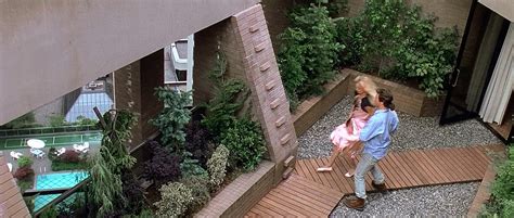 Nackte Goldie Hawn In Bird On A Wire