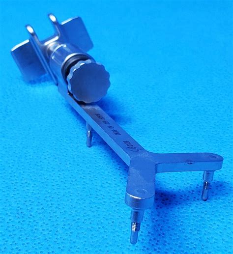 Used Brainlab 52576 Cutting Block Surgical Instruments For Sale