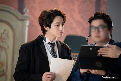 김범 젠틀맨스 가이드 프로필 비하인드 공개착붙 백작 비주얼 전자신문