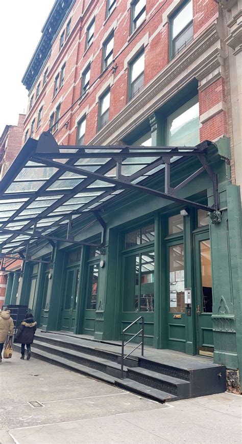 Taylor Swifts Apartment In Ny Taylorswift Apartment Green Emerald Tswift Taylor Aesthetic