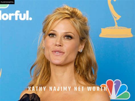 Get To Know Julie Robbins Bio Age Height Figure And Net Worth Bio Famous Com