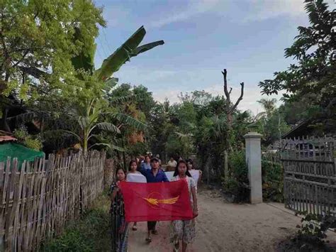 ကယ်တင်ရှင်မရှာ ဒို့ကျေးရွာ သပိတ်စစ်ကြောင်းက ဖက်ဆစ် စစ်တပ် တော်လှန်ရေး ချီတက် ဆန္ဒပြ Khit Thit