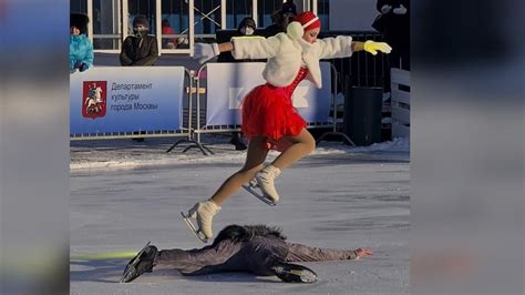 Алена Косторная Георгий Куница Красная шапочка и волк Сказки Плющенко 07 01 2024 Парк