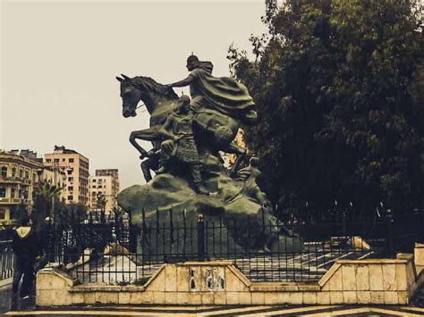 Hz Salahuddin Ayyubi Statues AtlasIslamica