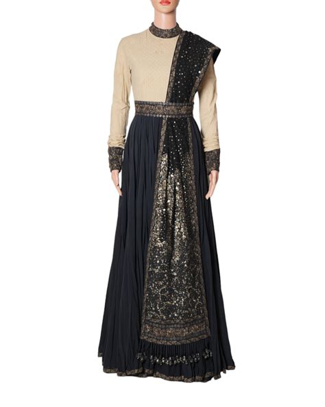 Buy Pre Owned Sabyasachi Designer Dresses Online Exclusive Collection