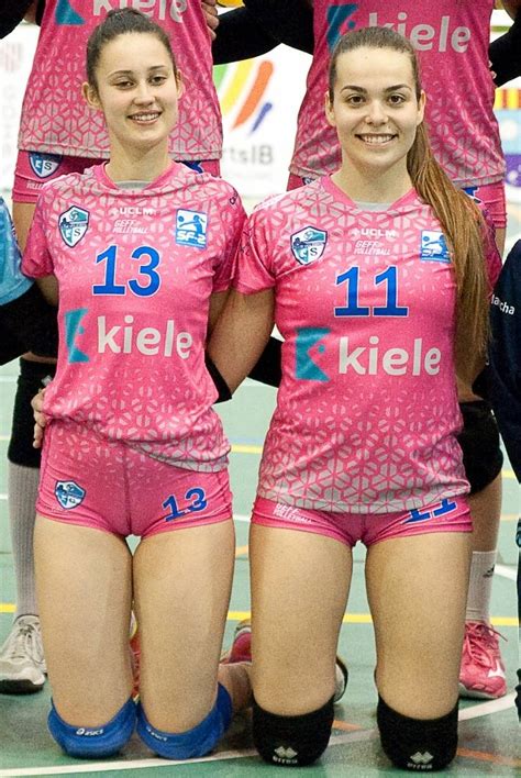 Left Or Right Cameltoe Scrolller