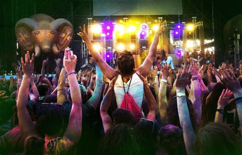 Miley Cyrus Dance Party Tickets Miley Cyrus Dance Party Lineup Viagogo