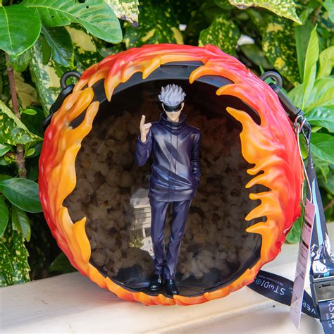 「無下限呪術」を発動した五条悟デザイン！ユニバーサル・スタジオ・ジャパン『呪術廻戦』ポップコーンバケツ