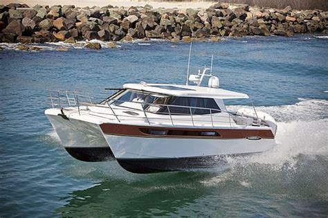 Best Power Catamaran Hull Design Artofit