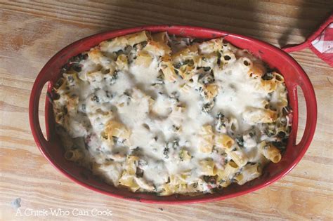 A Chick Who Can Cook Chicken Spinach Pasta Bake