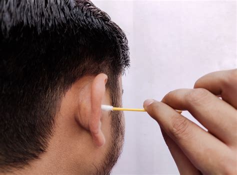 Earwax Symptoms Causes And Treatment Docgenie