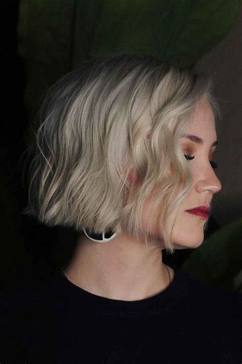 Jaw Length Wavy Blunt Bob Cut Wavy Angled Bob Wavy Bob Long Thick