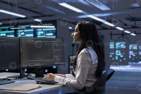 Data Center Support Expert Supporting Engineering Team Doing Equipment Maintenance Talking In