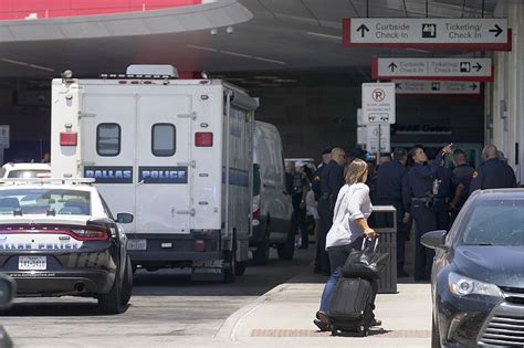 Police Woman Opened Fire In Dallas Airport Cop Shot Her Texarkana