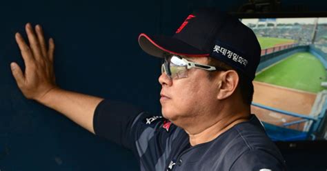 그게 다 집중력이 부족이다 박승욱의 실책이학주의 안일했던 주루연이틀 채찍 꺼내든 김태형 감독 Md부산