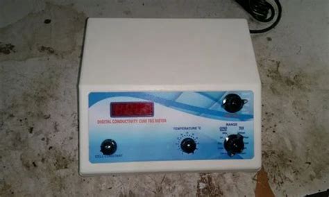 2 Point Lcd Microprocessor Based Digital Ph Meter 3kg Model Name Number 1510 Gi At ₹ 8900