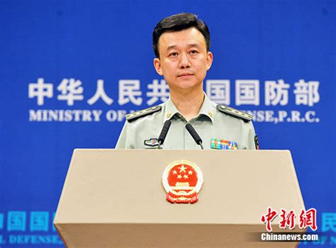 国防部发言人寄语军校新生身处校园 胸怀天下 吴谦