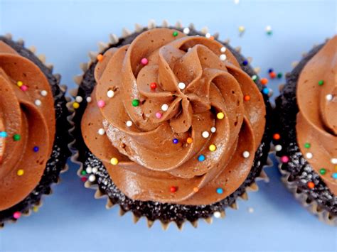 Chocolate Buttercream Frosting Frosting And A Smile