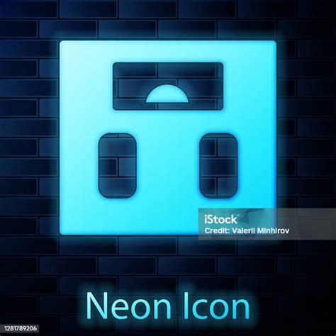 벽돌 벽 배경에 고립 된 빛나는 네온 욕실 비늘 아이콘 중량 측정 장비 체중 규모의 피트니스 스포츠 컨셉 벡터 가정 생활에 대한 스톡 벡터 아트 및 기타 이미지 Istock