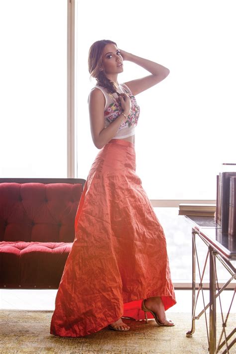 It Girl Lorena González Sus Mejores Looks Para Una Boda Nupcias