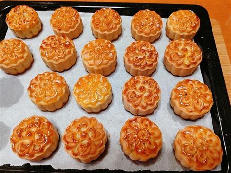 【老式五仁月饼的做法步骤图，怎么做好吃】爱美食的小懒妮下厨房