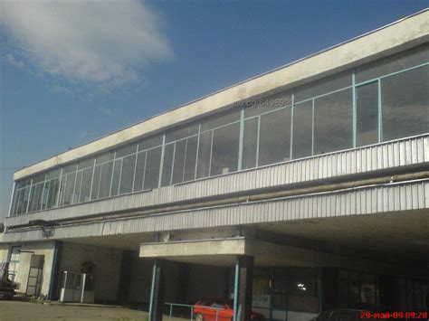 Лом Отдава се под наем склад Склад 200 квм Складове промишлени и