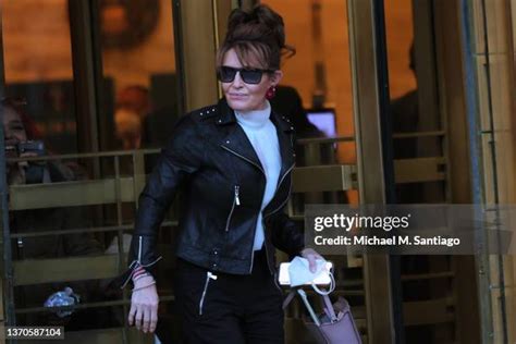 Sarah Palin Photos Photos And Premium High Res Pictures Getty Images