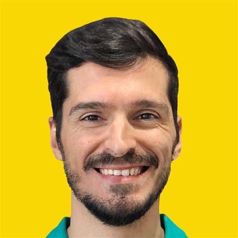 Lucas Cardoso Medium