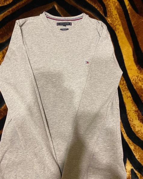 Тоненька кофтина як новенька — ціна 440 грн у каталозі Лонгсліви Купити чоловічі речі за