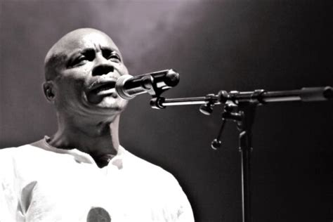 Salimo Muhamad 1948 2024 Músico Comprometido Com A Arte Jornal