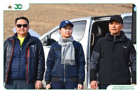 Чингэлтэй дүүргийн Иргэдийн Төлөөлөгчдийн Хурал ДҮҮРГИЙН ЕБС ИЙН БАГШ АЖИЛЧИД “ЭРТЭЧ