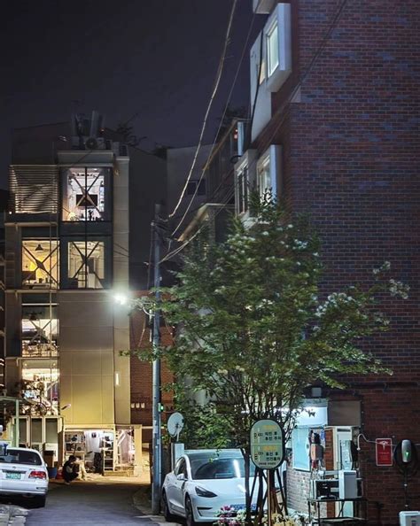 Linkedin 김현준 페이지 1층 2층 사용하시던 팀이 나가셔 새로 팀 구합니다 가격 인당 40 30으로 낮췄습니다이 두 건물 중에 저 뒷