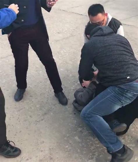 烟台一男子网上交友女大学生 强奸并拍下其裸照威胁中国青年网