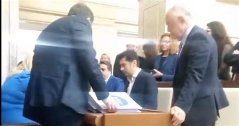 ПИК Tv ППДБ се регистрираха за изборите Кирил Петков се закани Няма да позволим страната да