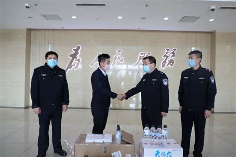 【疫情在前 警察不退】战“疫”之中见真情 警民互动心连心——齐齐哈尔公安与鹤城人民紧密团结抗击疫情澎湃号·政务澎湃新闻 The Paper