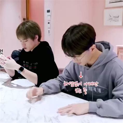 오사 On Twitter 지성이 천러 서프라이즈파티 준비햇는데 거짓말 ㅈㄴ 못해서 손 가만히 못 두고 계속 아래 쳐다보고 횡설수설하는거 존나 웃기고 귀여움 결국 파티