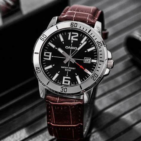 Casio Standard นาฬิกาข้อมือผู้ชาย สายหนัง รุ่น Mtp Vd01l Series