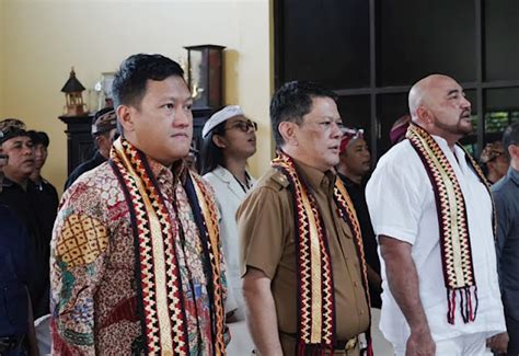 Ketua Dprd Lampung Ahmad Giri Akbar Hadiri Pelantikan Pemuda Bali Bersatu
