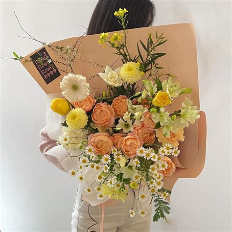 토이플라워스튜디오 화성꽃집 동탄2꽃집 영천동꽃집 동탄졸업식꽃다발 프로포즈 웨딩부케 플라워클래스 이제 시작되는 설날연휴🧡🤍 29 11까지는 예약건위주로 운영하며