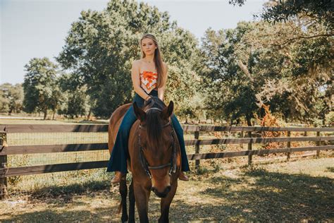 Sofia Capron Senior Pictures — Christine Wozz Photography Weddings