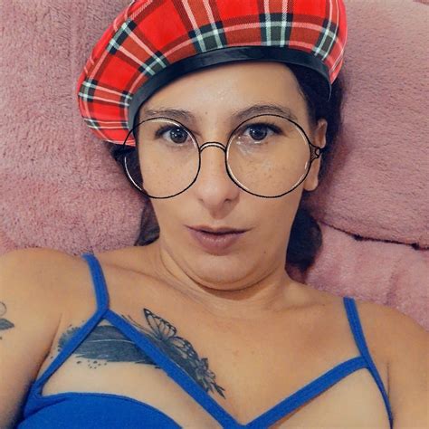 Andreia Ap Luca Is Feeling Sick At Santa Casa De Socorro Hospital Dr Renato Silva By