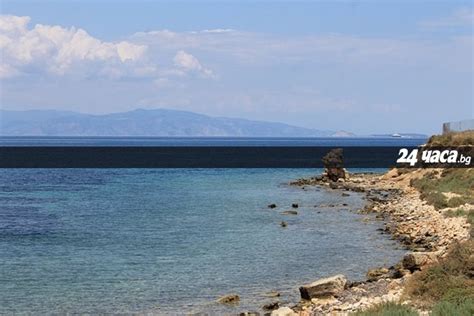 Гръцки ферибот спаси корабокрушенец сърбин в Егейско море