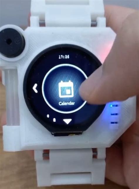 Raspberry Pi Pico Powers Open Source Smart Watch Toms Hardware