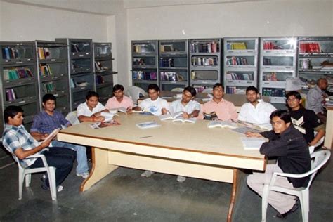 indraprastha institute of technology and management new delhi admission fees courses